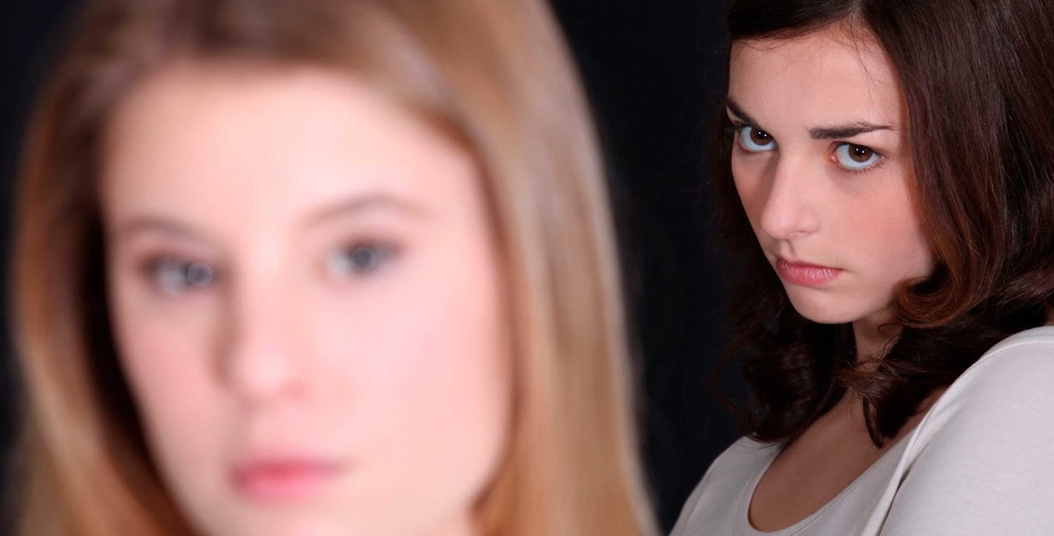 ¿Qué es la envidia? todo sobre este sentimiento que tanto daño hace